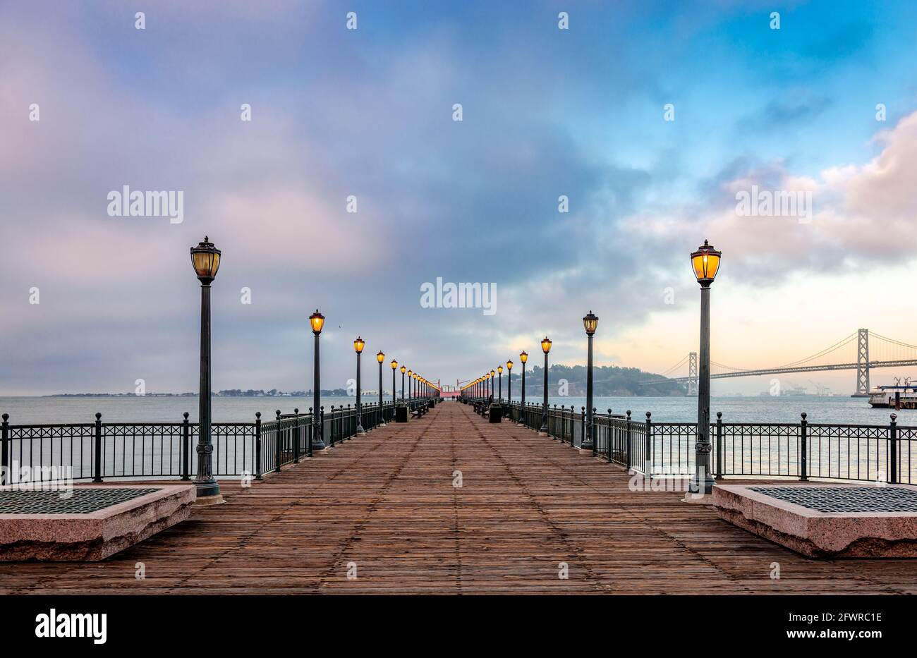 San francisco pier hi-res stock photography and images - Alamy