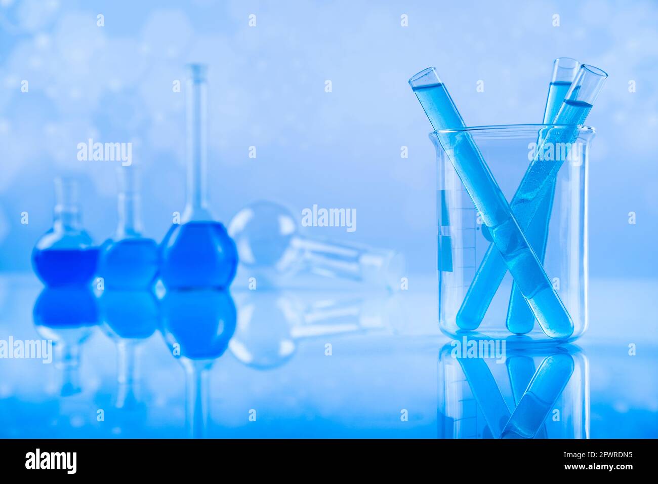 Glassware, Laboratory beakers,Science experiment Stock Photo - Alamy