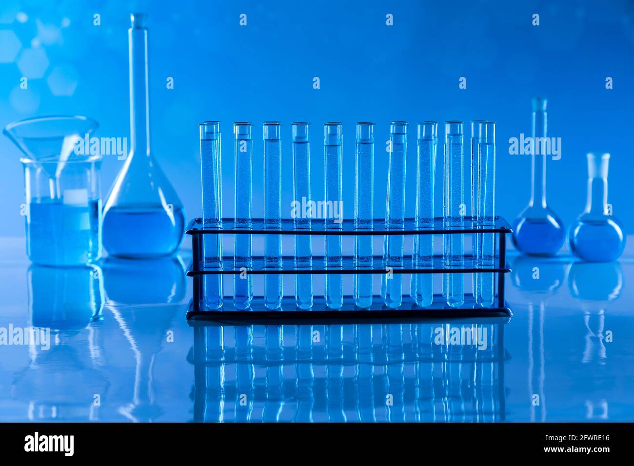 Glassware, Laboratory beakers,Science experiment Stock Photo - Alamy