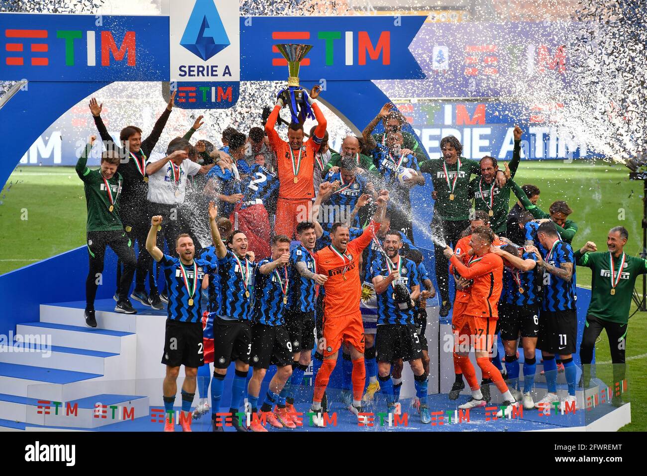 Serie a trophy hi-res stock photography and images - Alamy