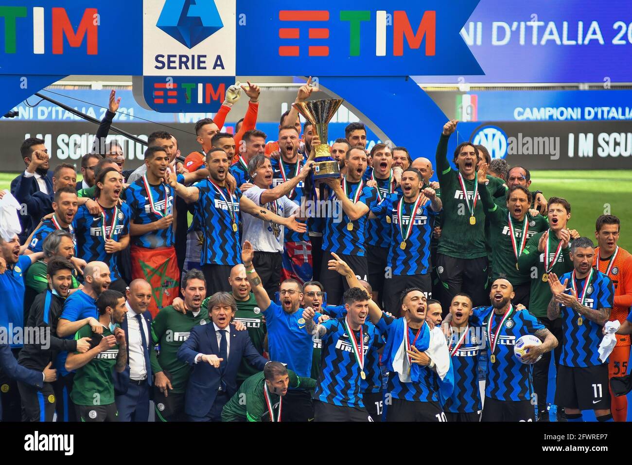 Christian eriksen inter milan trophy hi-res stock photography and ...