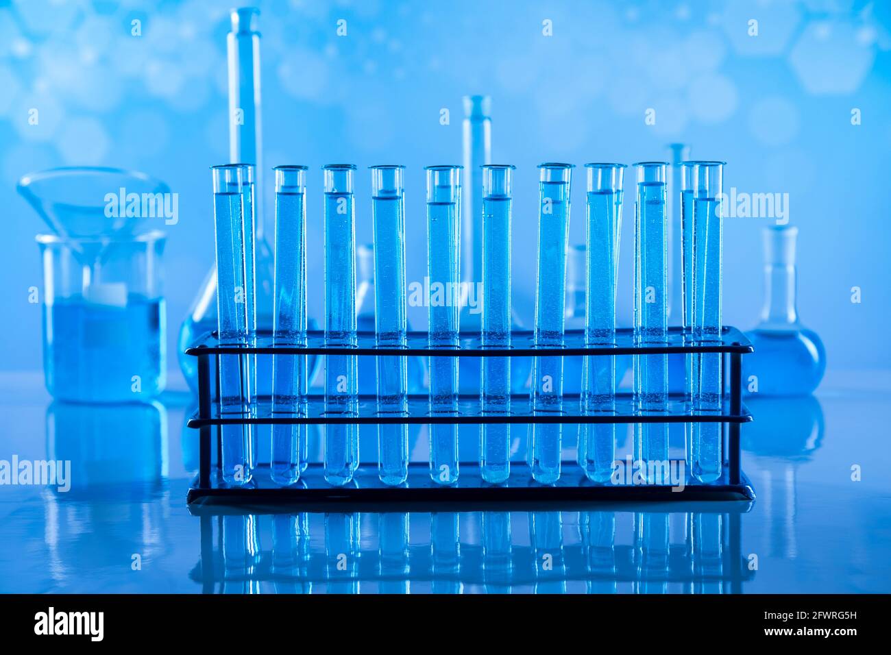 Glassware, Laboratory beakers,Science experiment Stock Photo - Alamy