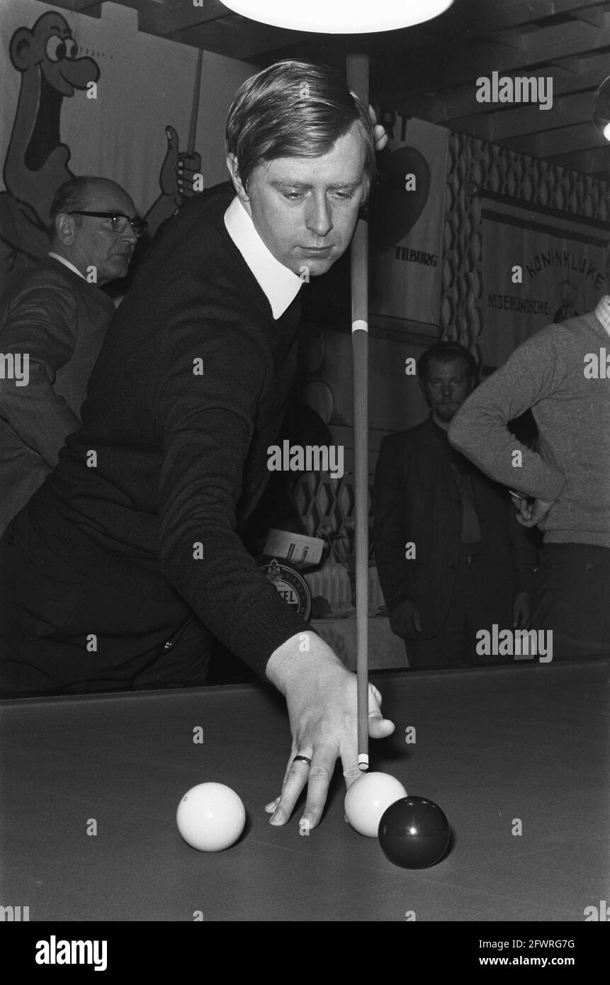 Dutch championship billiards mens class 47 1 hi-res stock photography ...