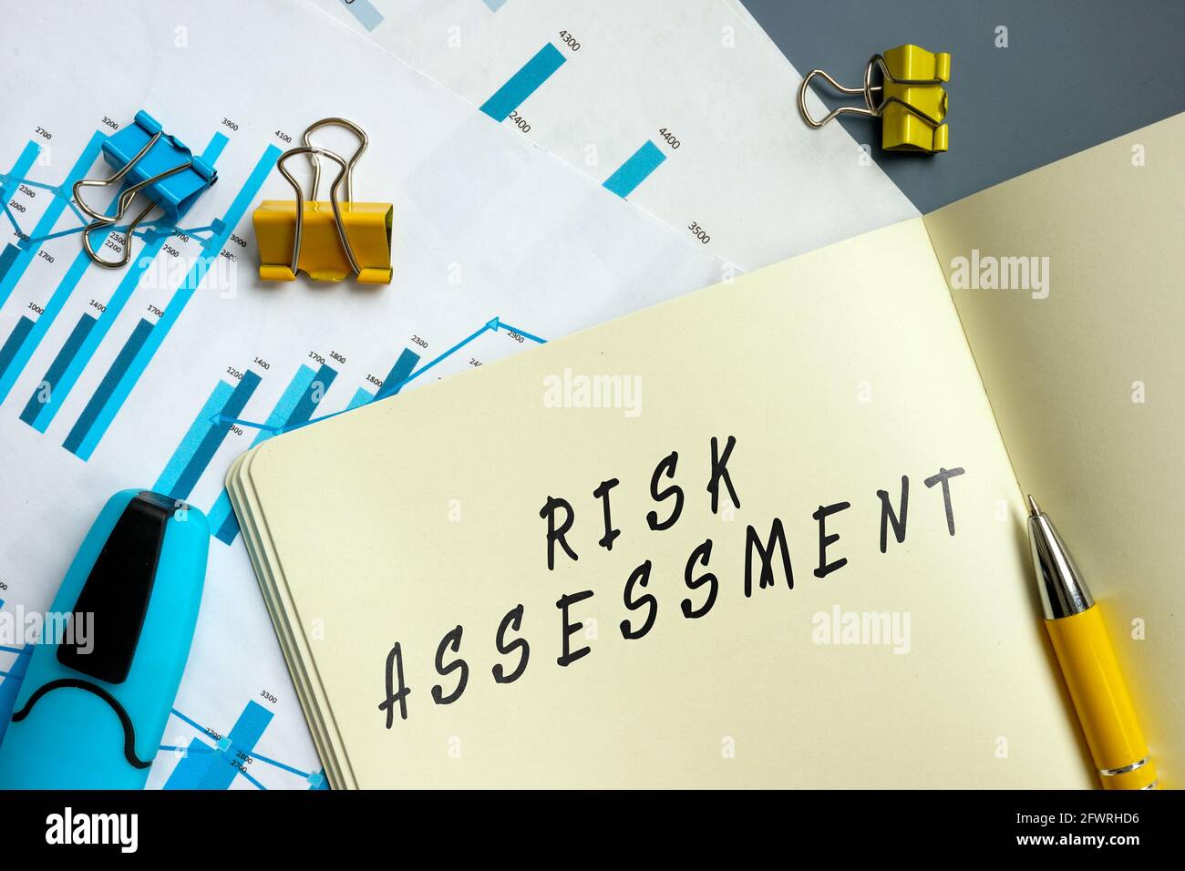 Review charts hi-res stock photography and images - Alamy