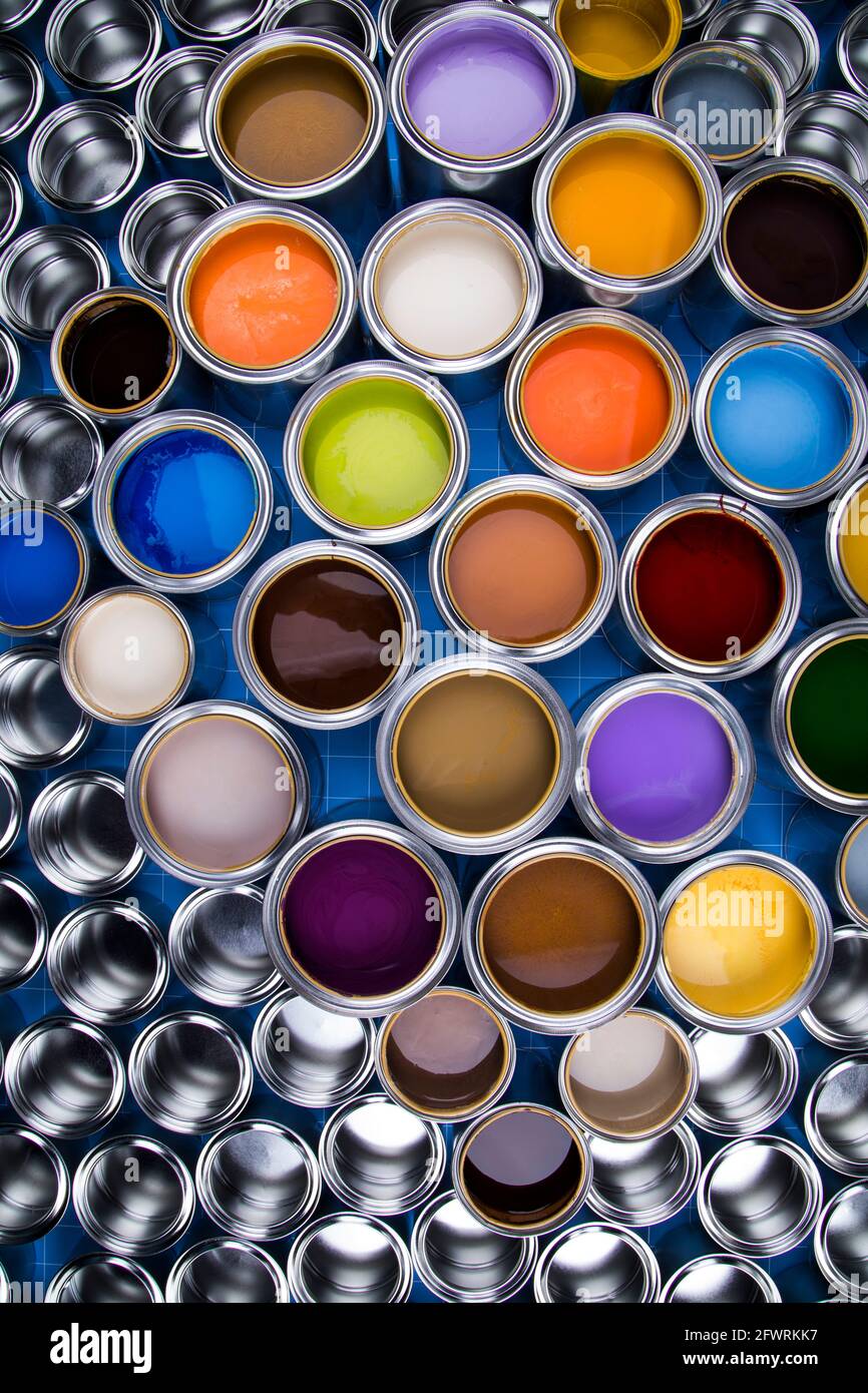Color cans hi-res stock photography and images - Alamy