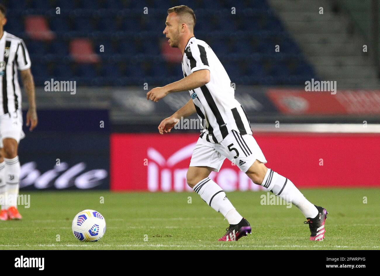 Stringer bologna hi-res stock photography and images - Alamy