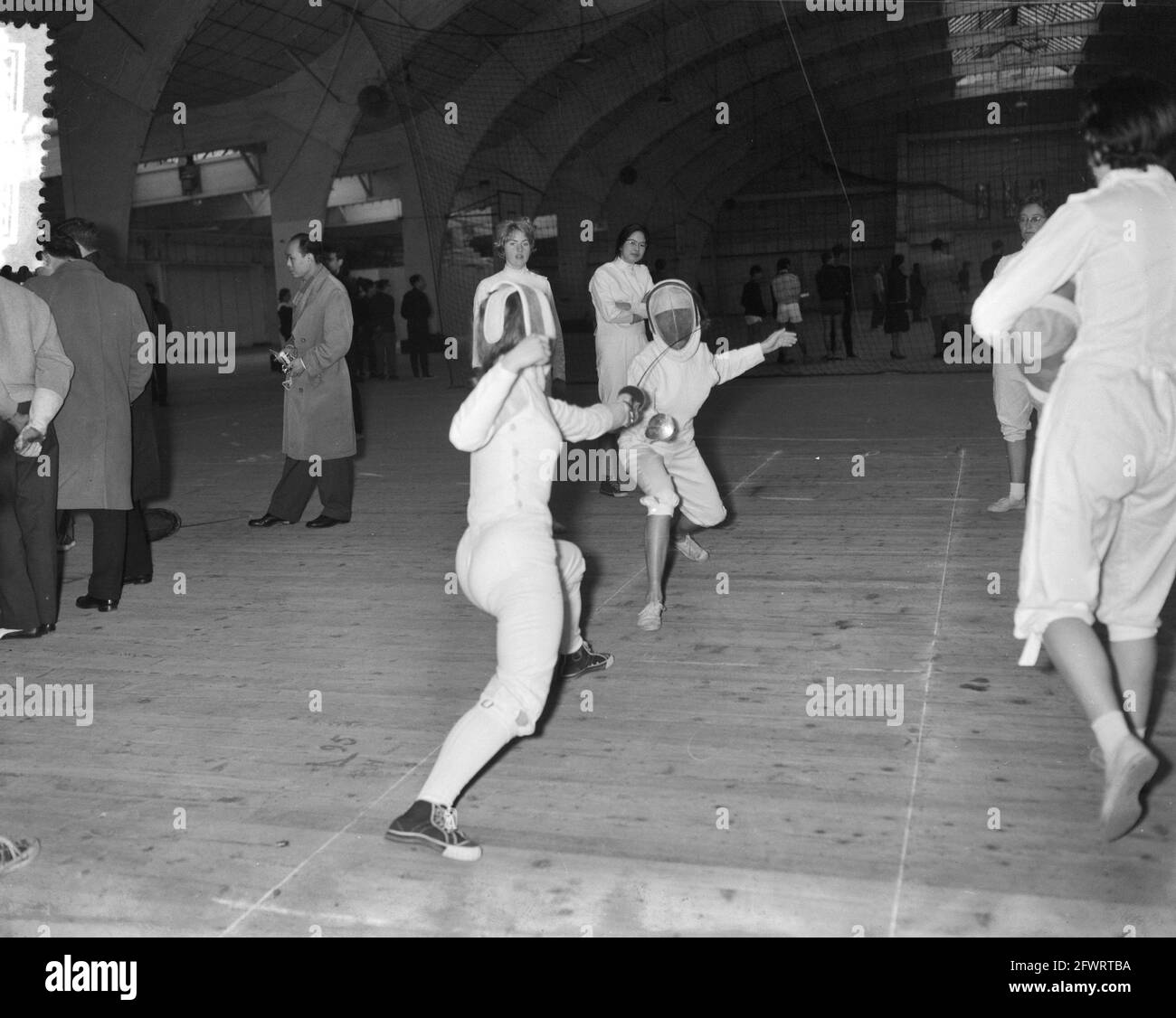 Dutch Student Championships in Amsterdam. Fencing, 23 March 1961 ...