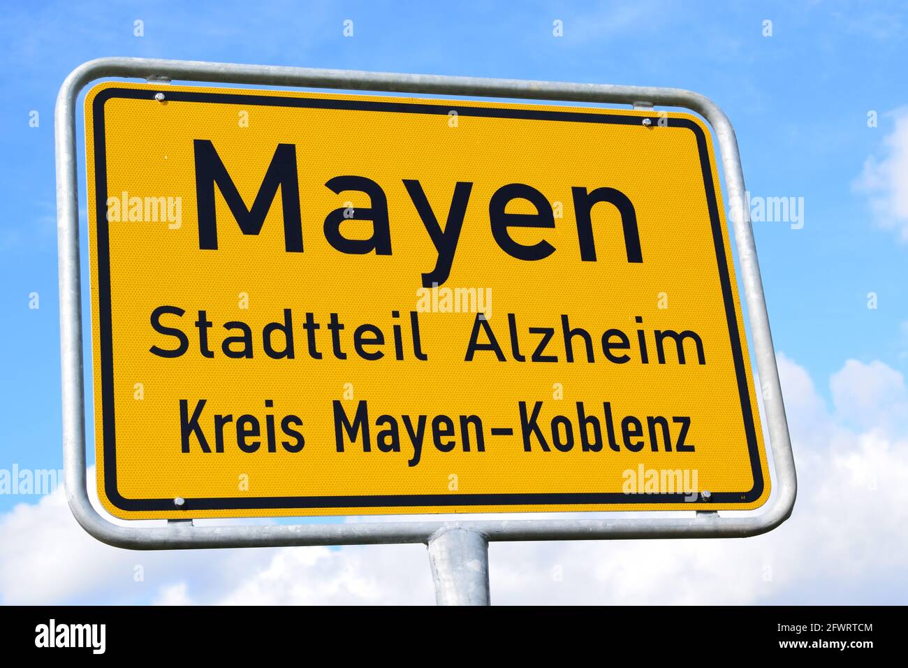 German sign traffic road city limits hi-res stock photography and ...