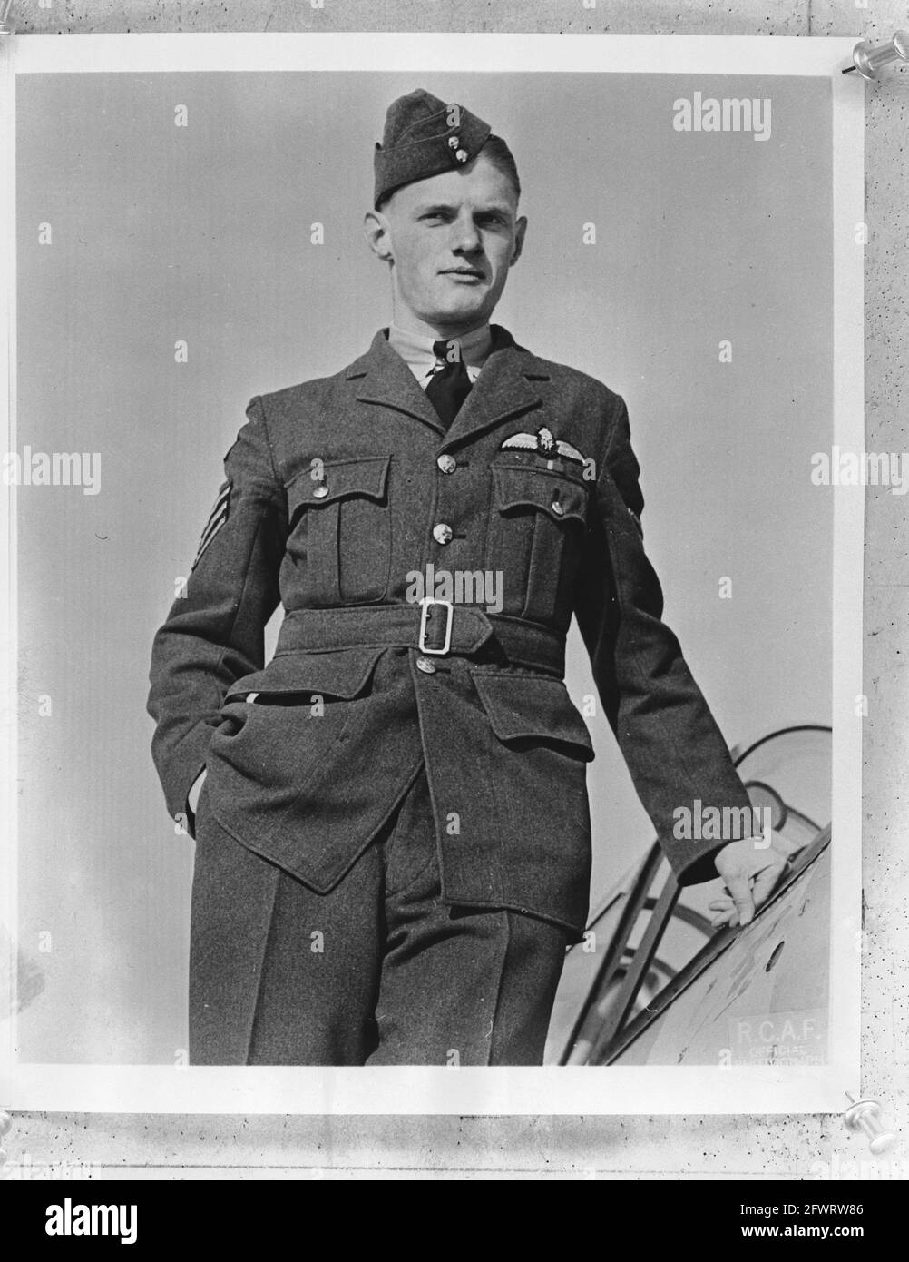 Dutch pilots are trained in Canada, {1940-1945}, air force, pilots ...