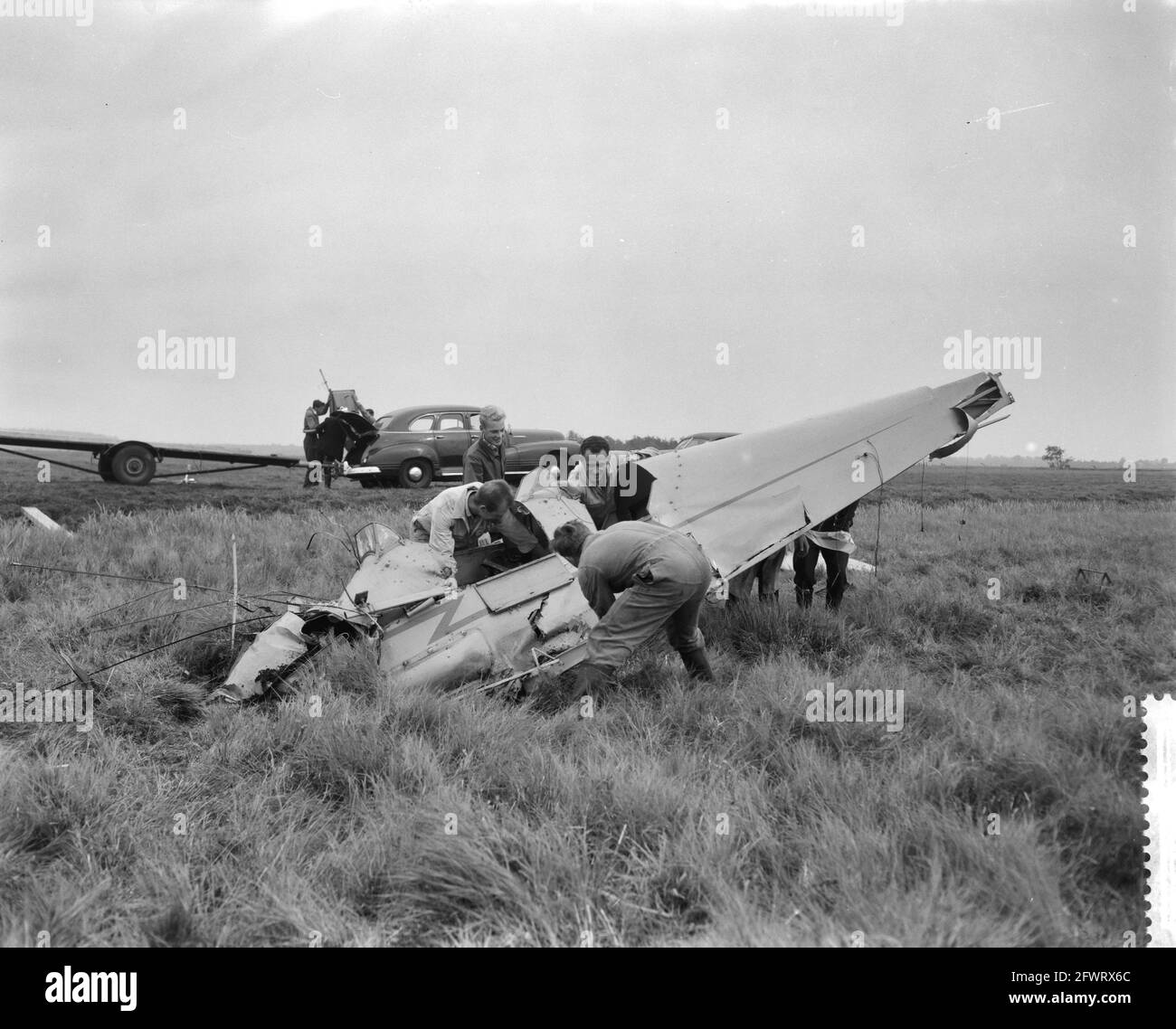 Tiger moth aircraft hi-res stock photography and images - Alamy