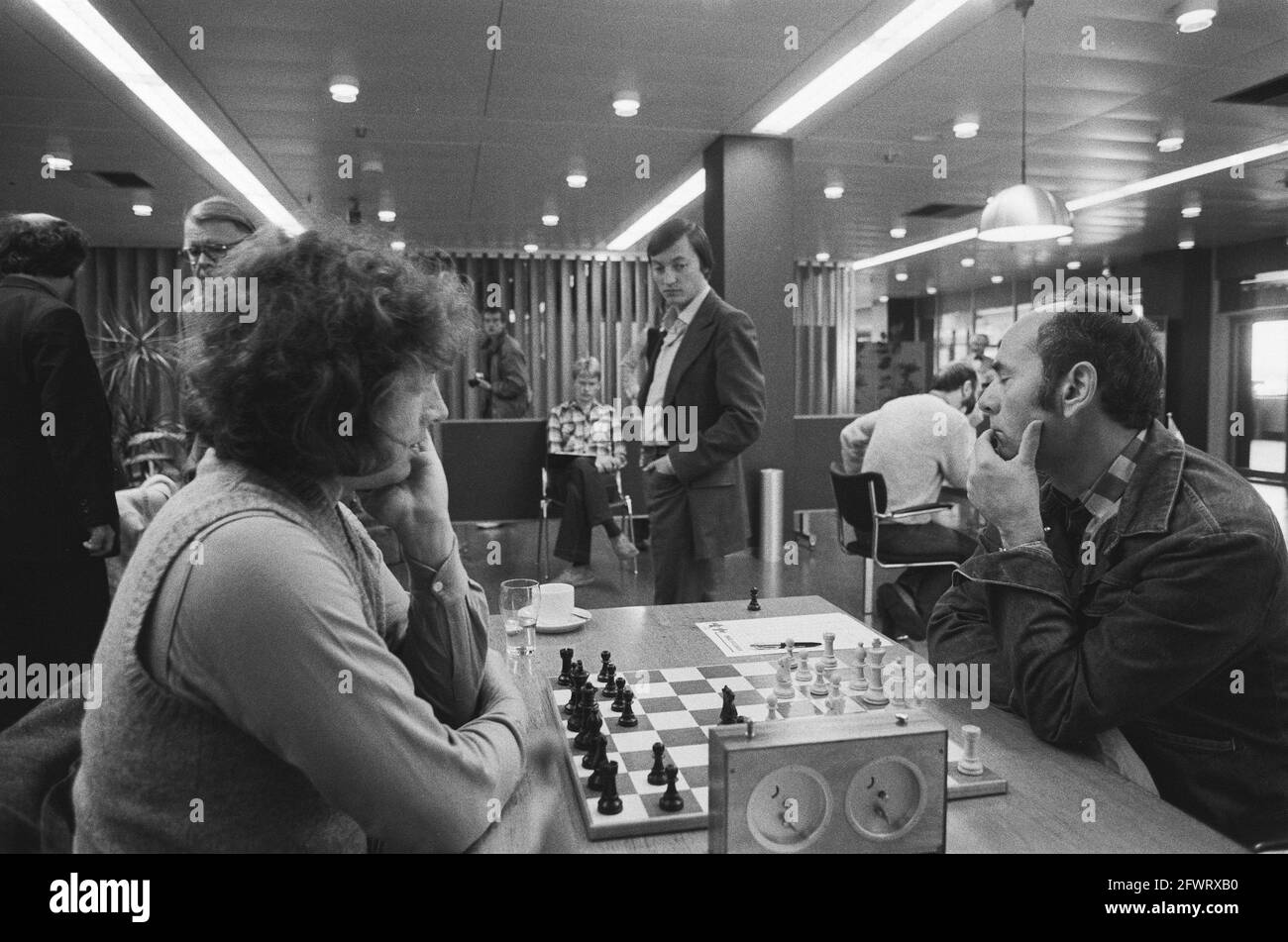 Jan timman looks hi-res stock photography and images - Alamy