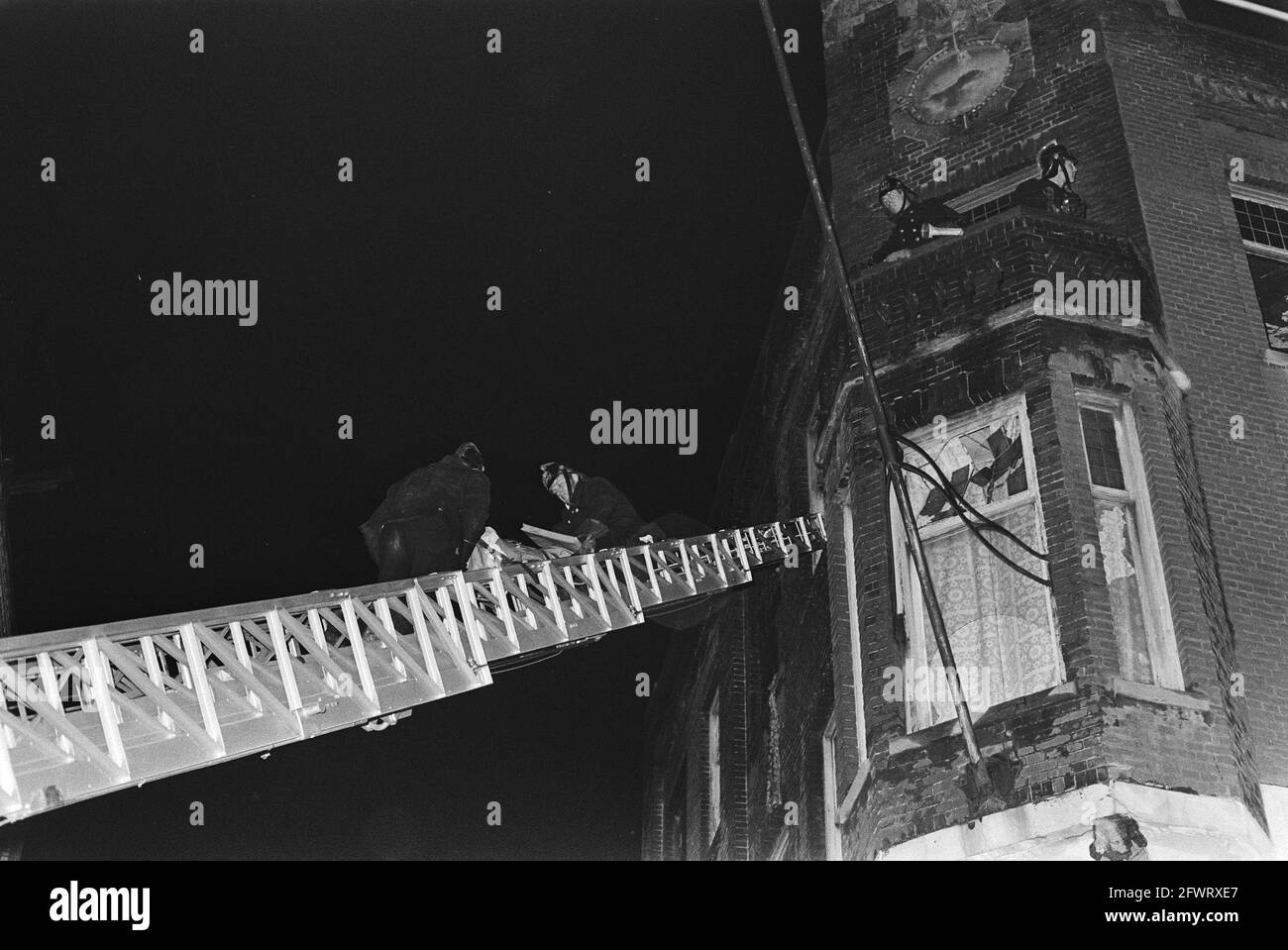 Fire ladders hi-res stock photography and images - Alamy