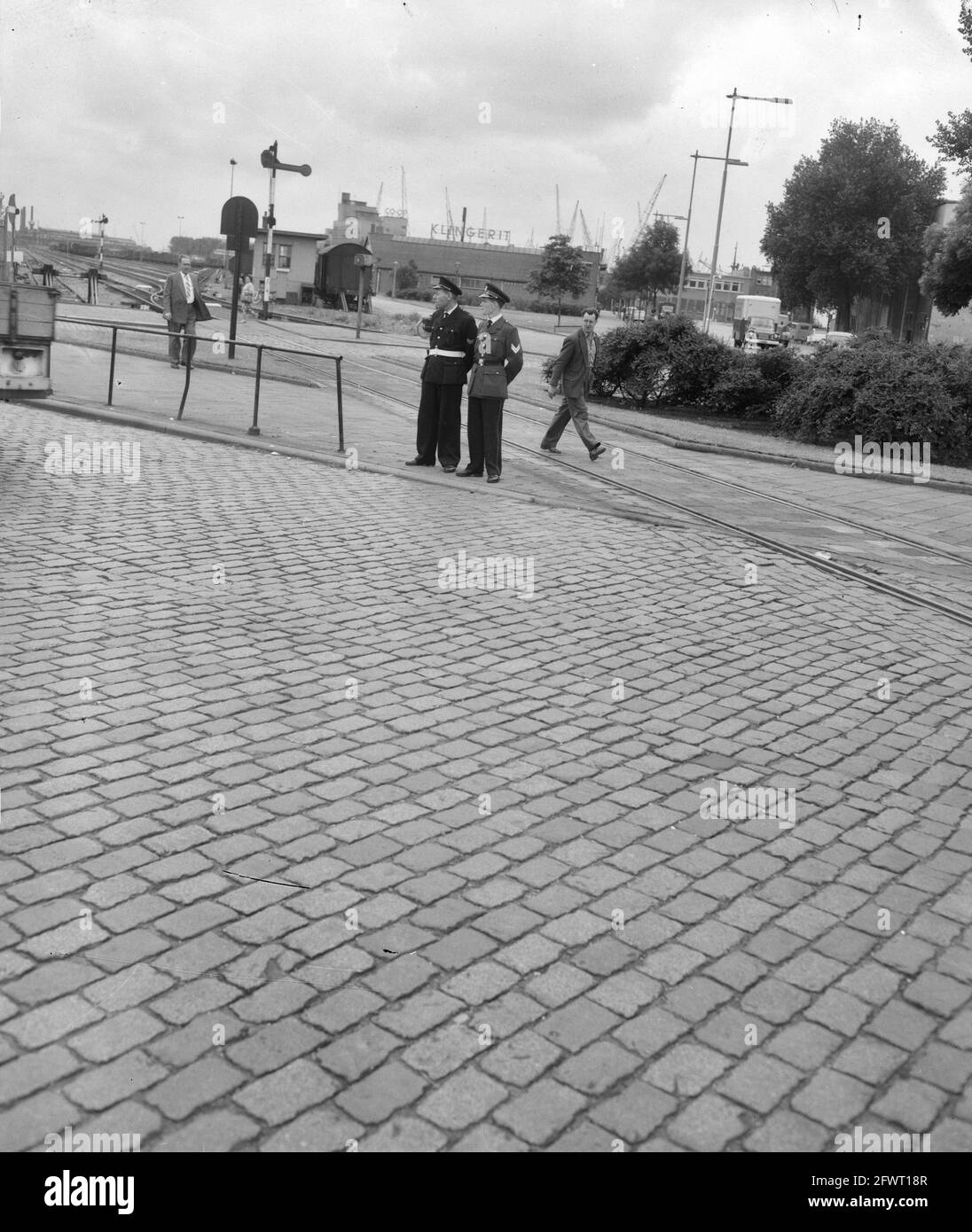 New uniform for Rotterdam police, July 2, 1961, POLICE, uniforms, The ...