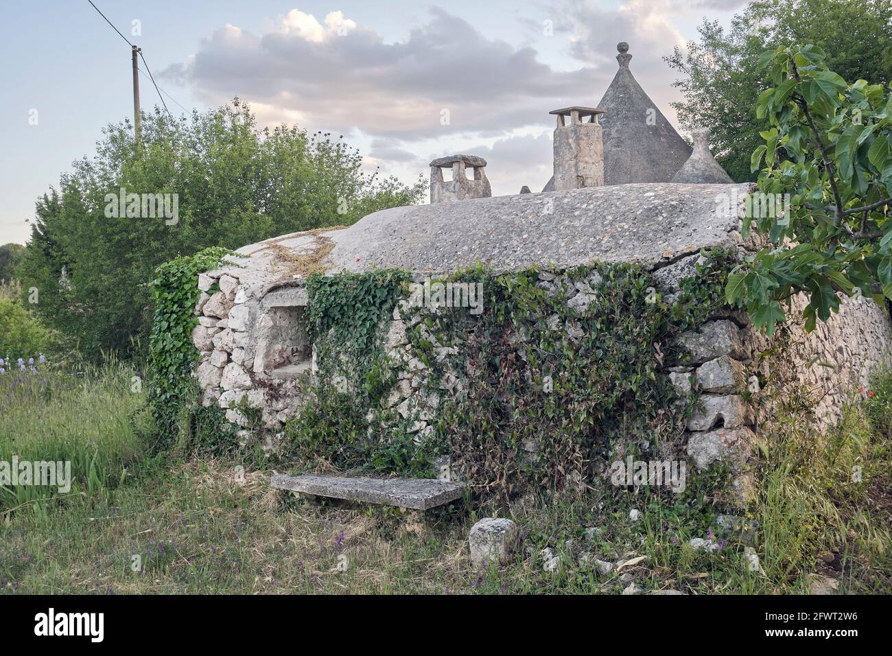 Trullo trulli hi-res stock photography and images - Alamy