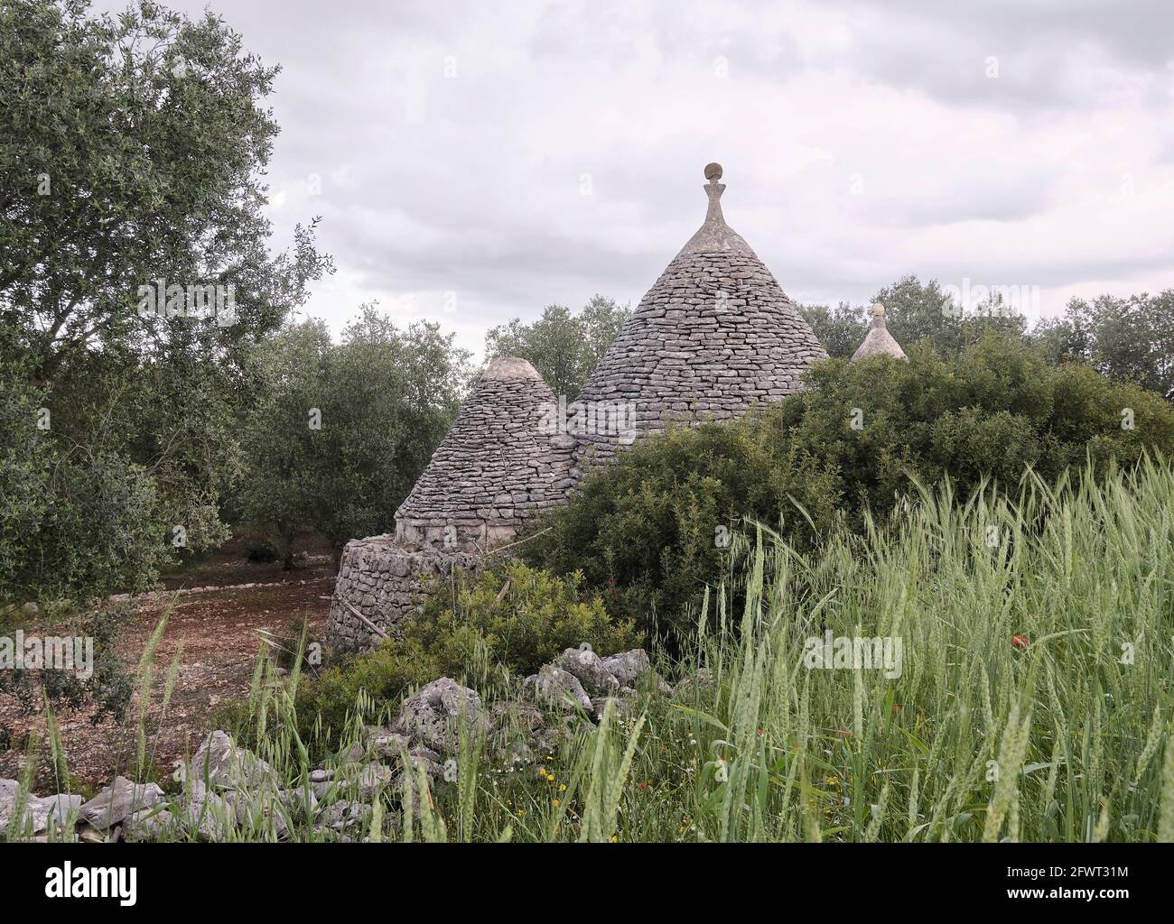 Old trulli near alberobello puglia hi-res stock photography and images ...