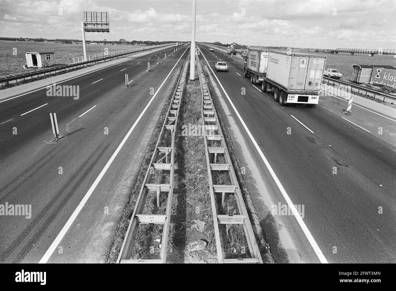 6 lane hi-res stock photography and images - Alamy