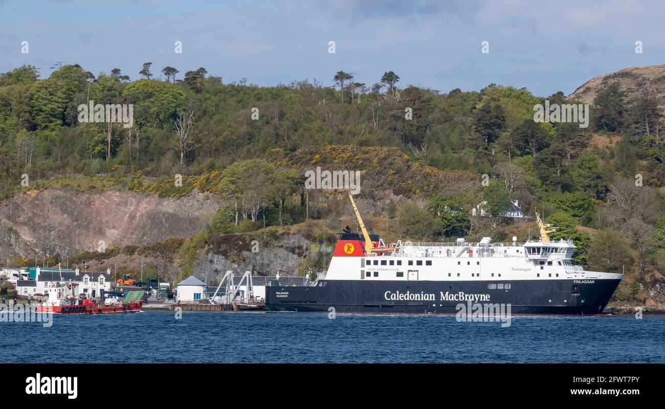The Caledonian Macbrayne ferry MV Finlaggan departs Port Askaig Isle of ...