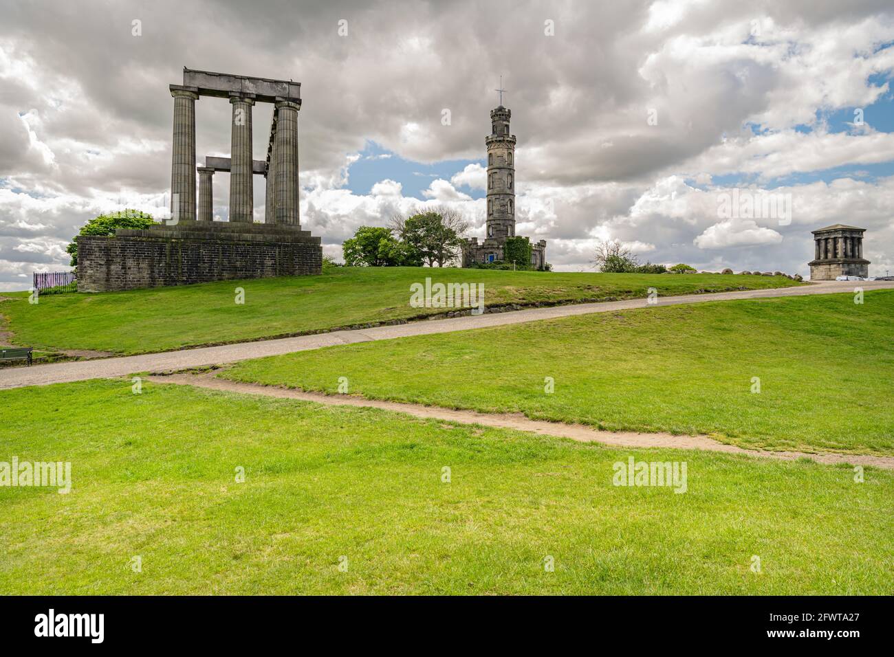 Edinburgh monument nelson summer hi-res stock photography and images ...