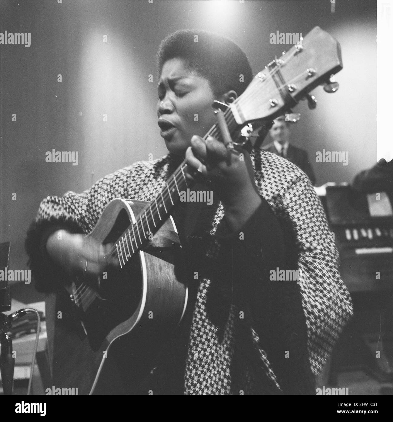 Gospel singers Black and White Stock Photos & Images - Alamy