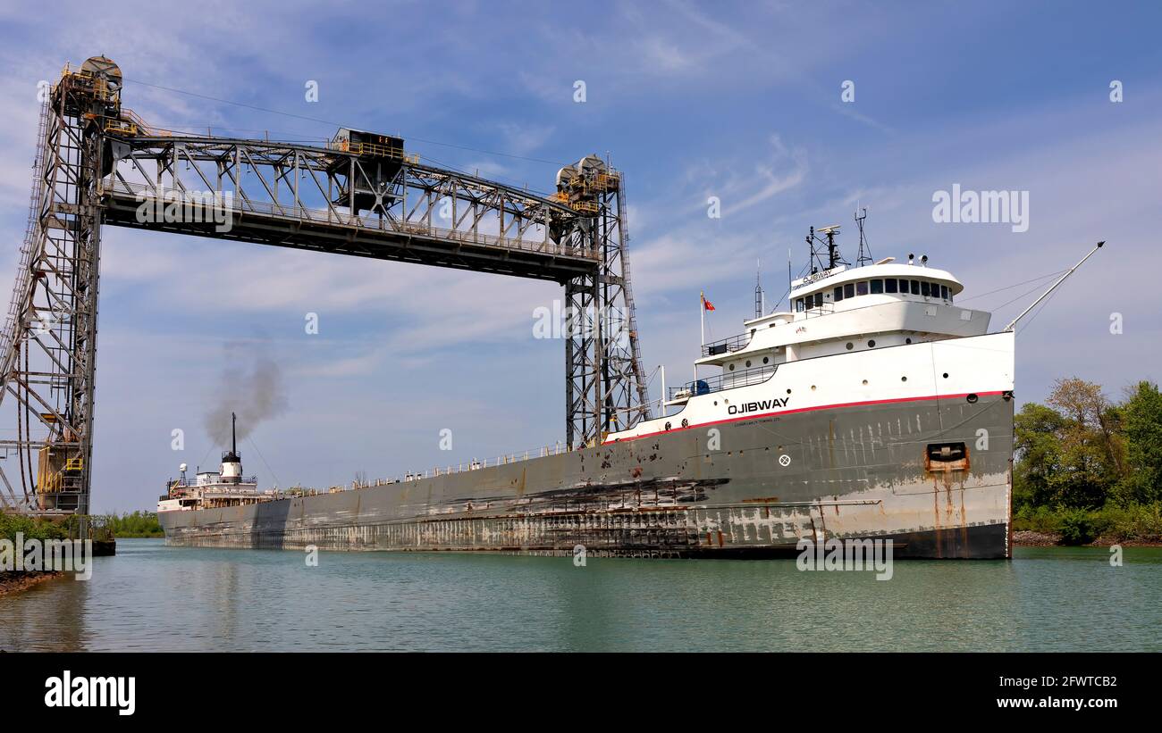 The Ojibway freight ship passing under bridge 5, also known as the ...