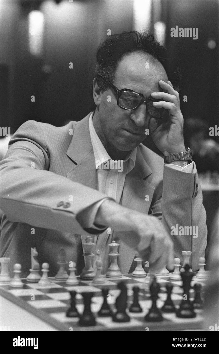 4 polugaevsky Black and White Stock Photos & Images - Alamy