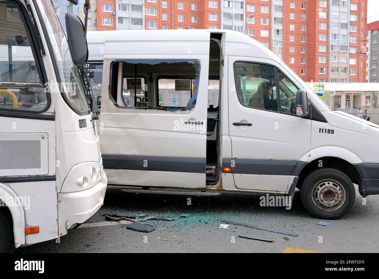 Disaster crash bus transport accident hi-res stock photography and ...