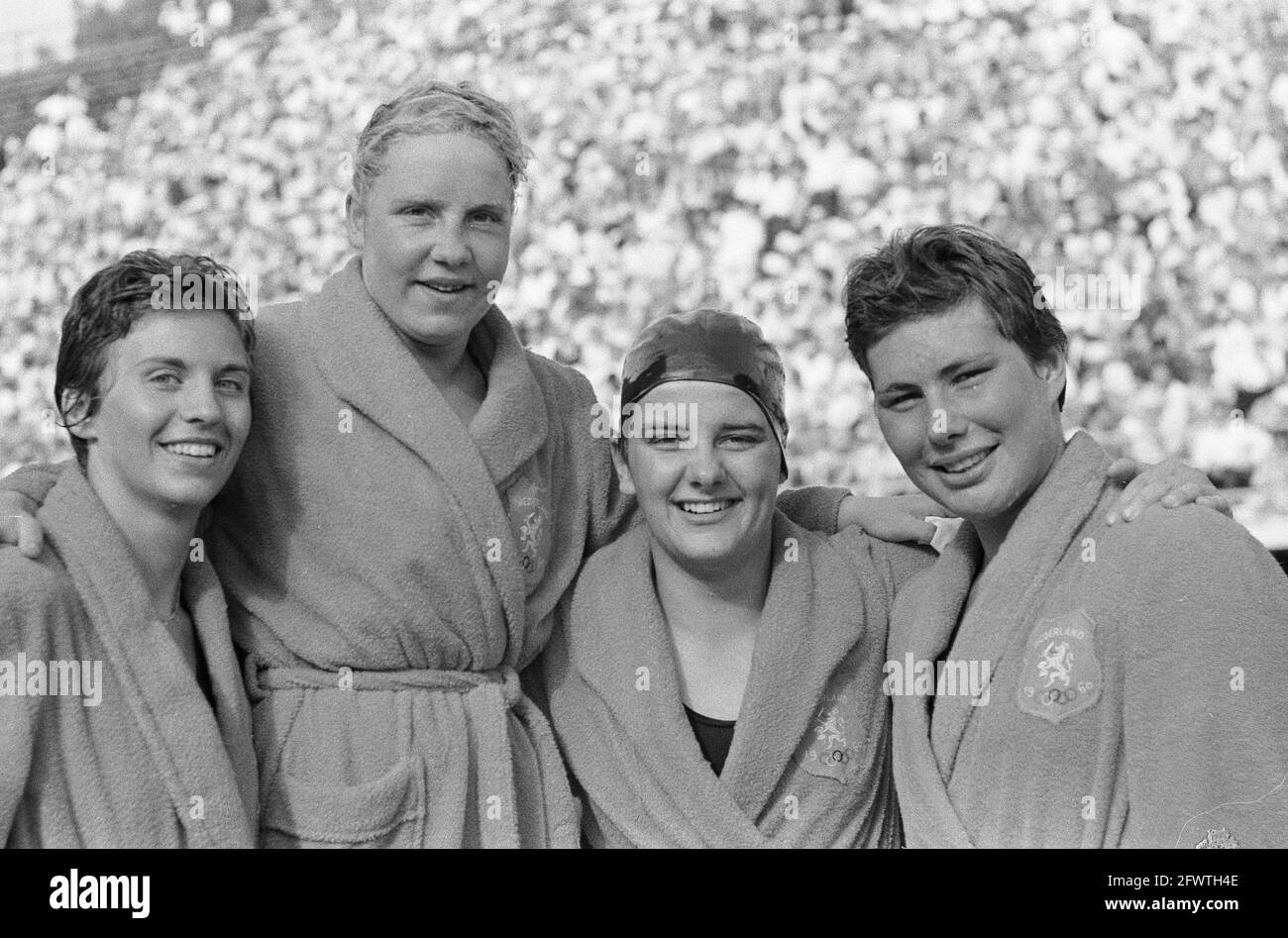 4x100 olympic relay swimming hi-res stock photography and images - Alamy