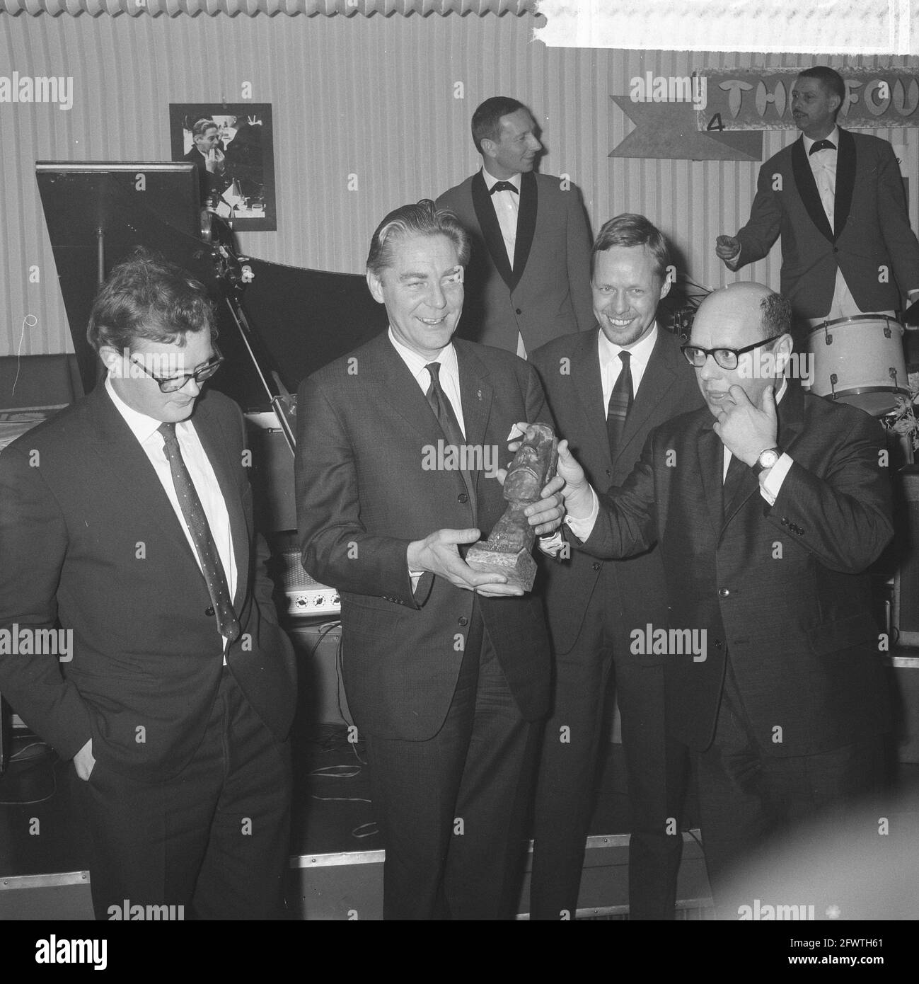 Simon van collem presents hi-res stock photography and images - Alamy