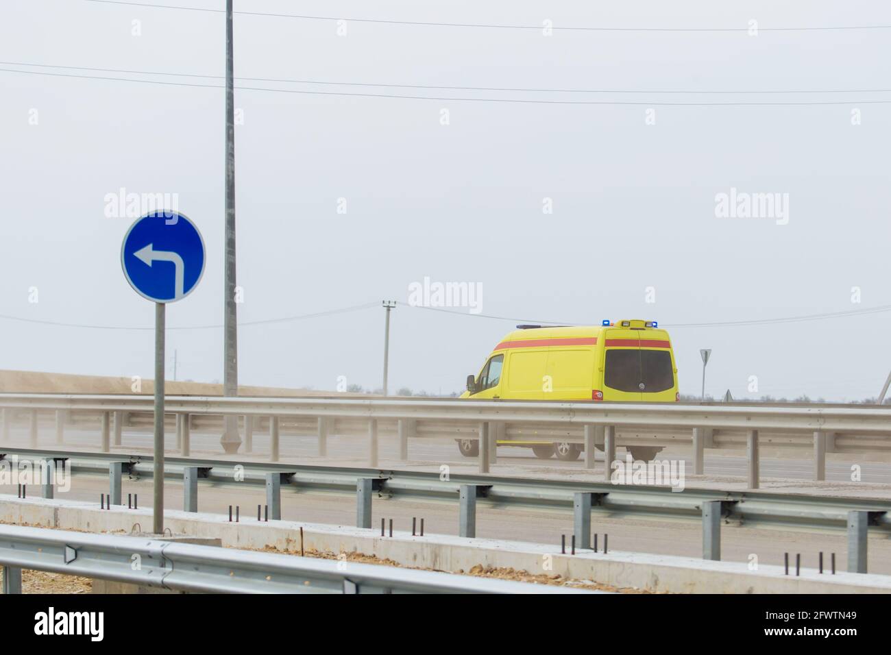 Ambulance traffic signal hi-res stock photography and images - Alamy