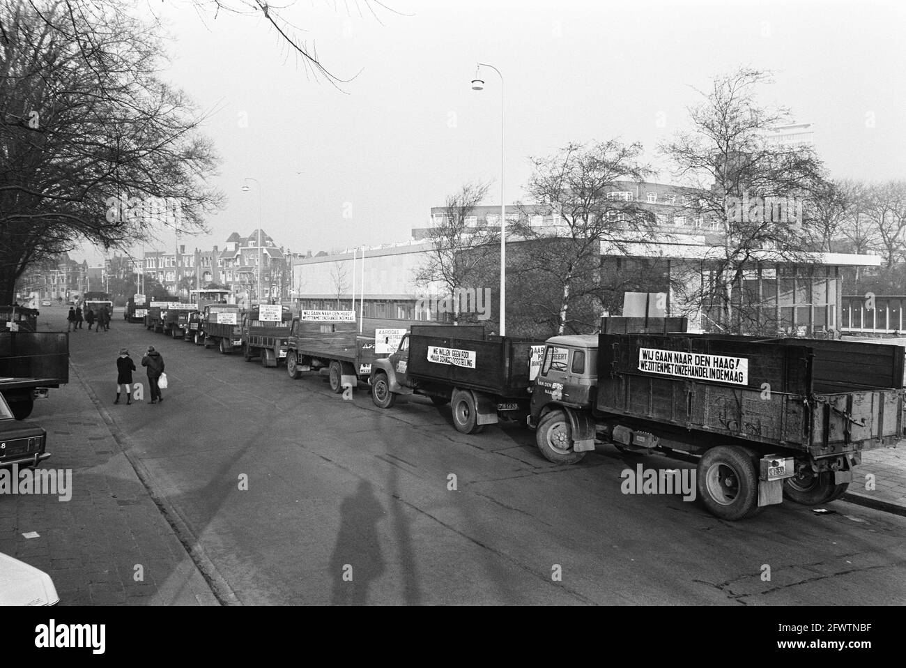 Plighted social position hi-res stock photography and images - Alamy