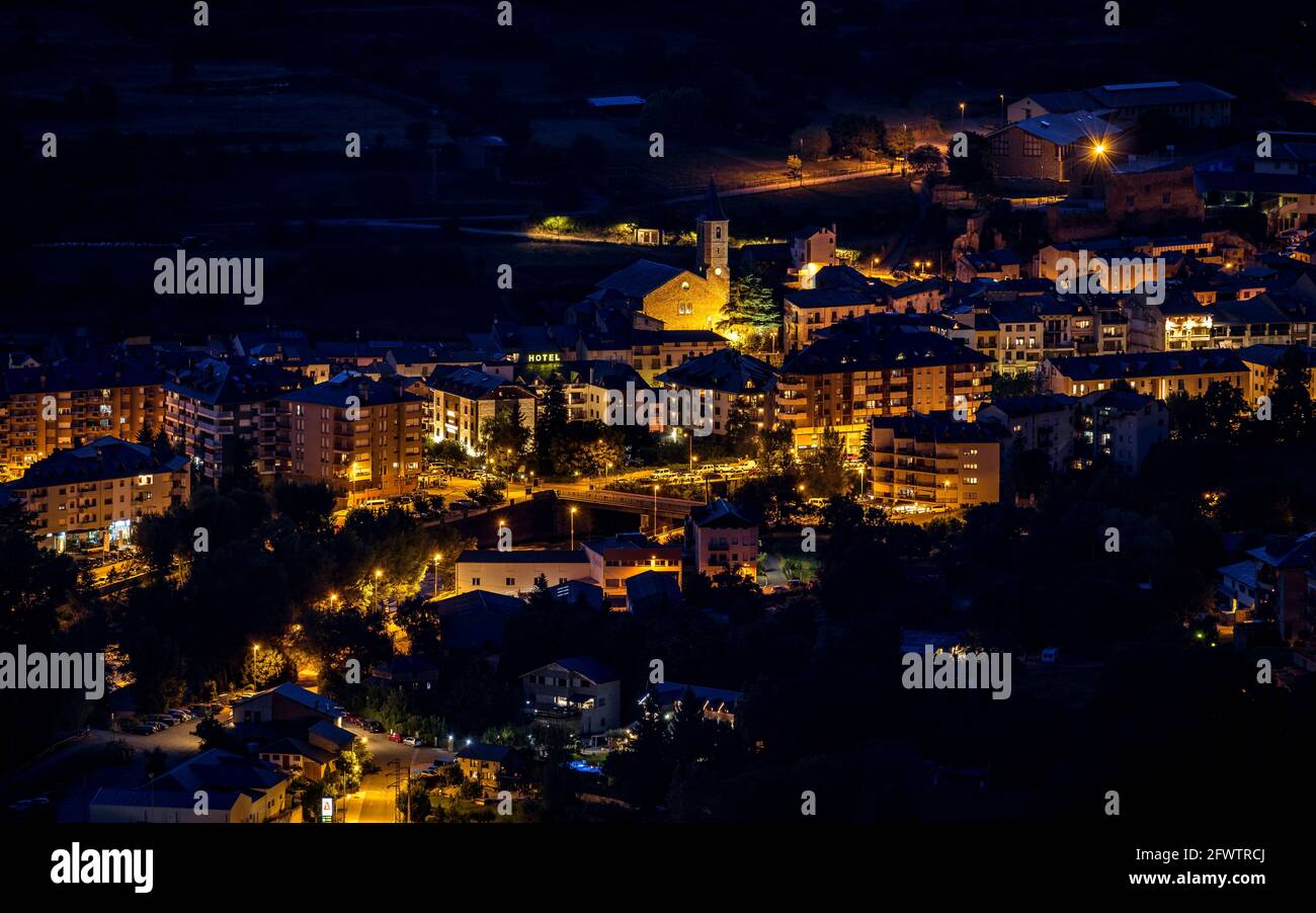 Pueblo sobre el valle hi-res stock photography and images - Alamy