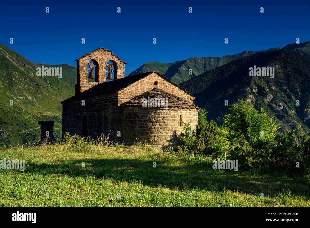 Sant Quirc de Durro Hermitage on a summer morning (Boí Valley ...