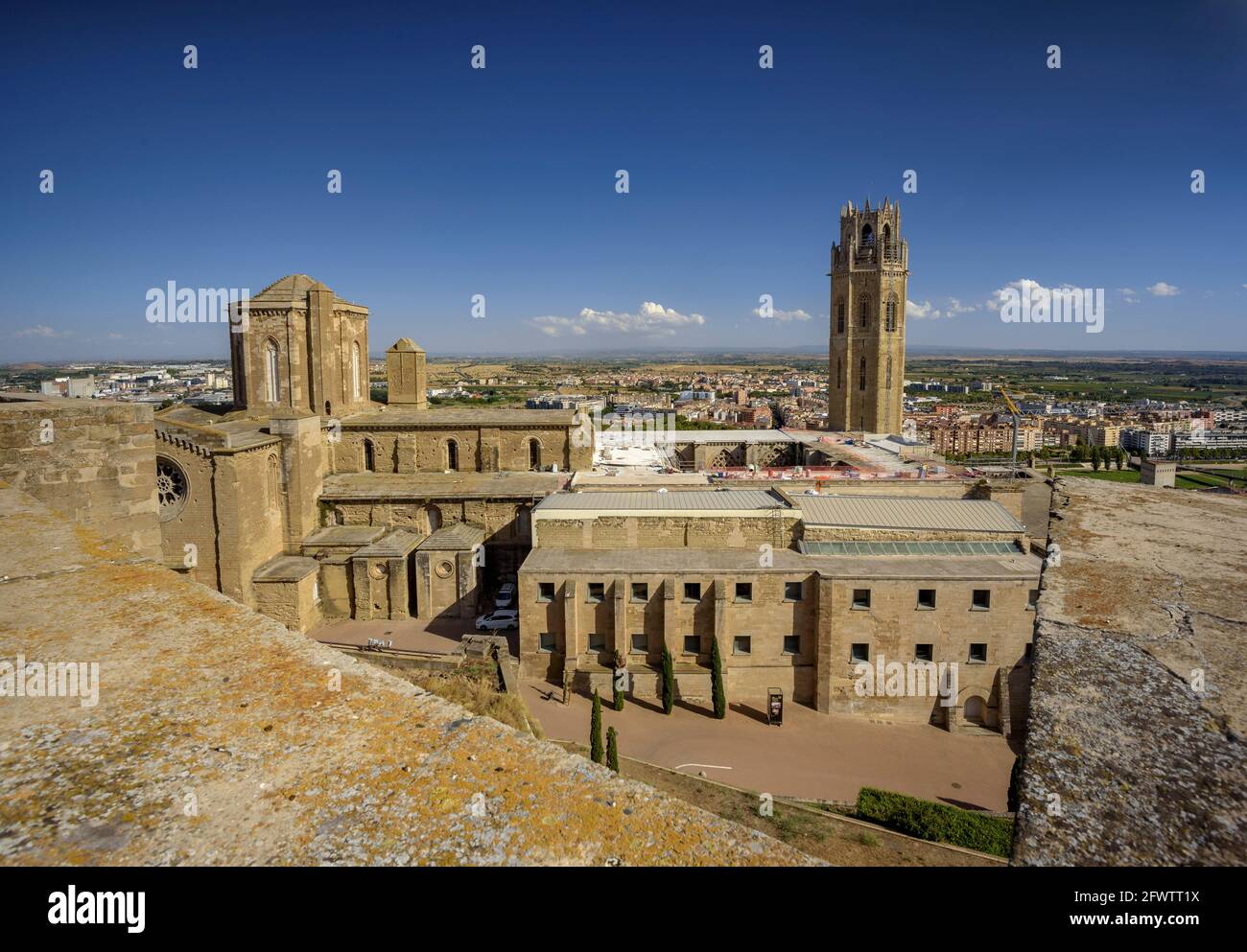 Arquitectura exterior vistas hi-res stock photography and images - Alamy