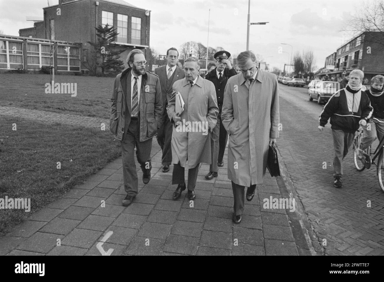 Fornication scandal in Oude Pekela, Schmidt, Minister Korthals Altes ...