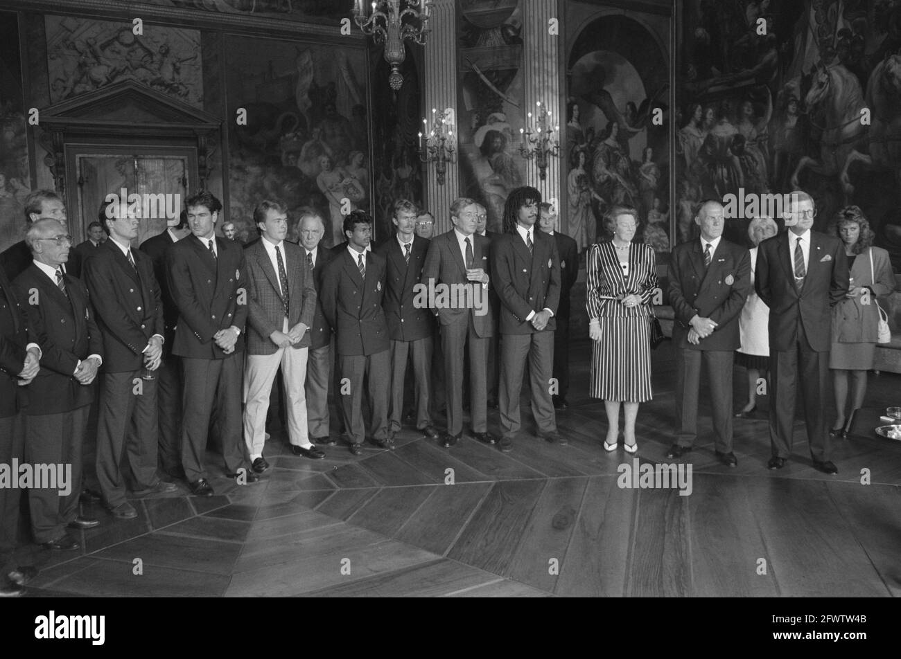 Dutch national team 1988 hi-res stock photography and images - Alamy