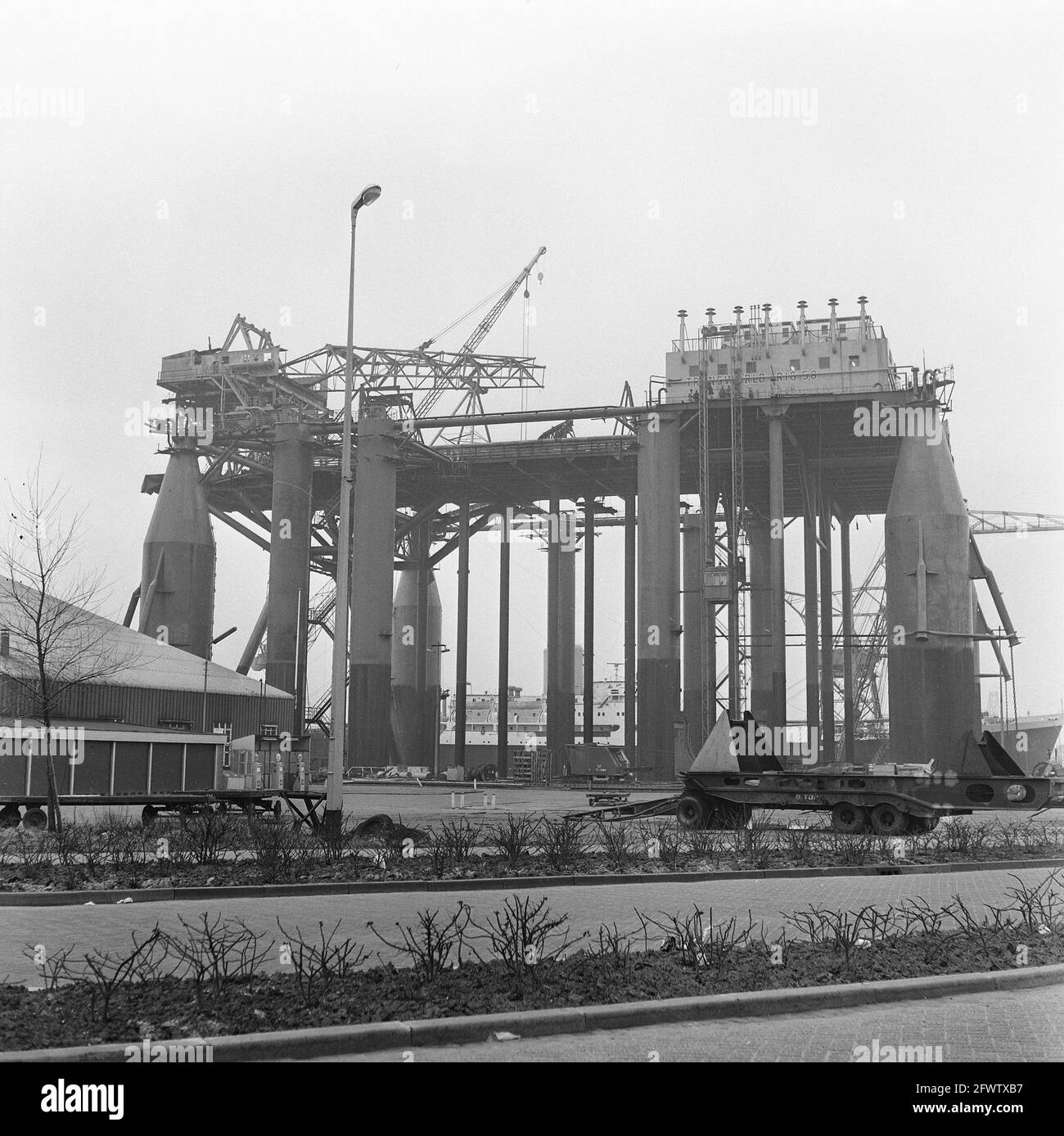 American drilling rig transworld rig 58 hi-res stock photography and ...