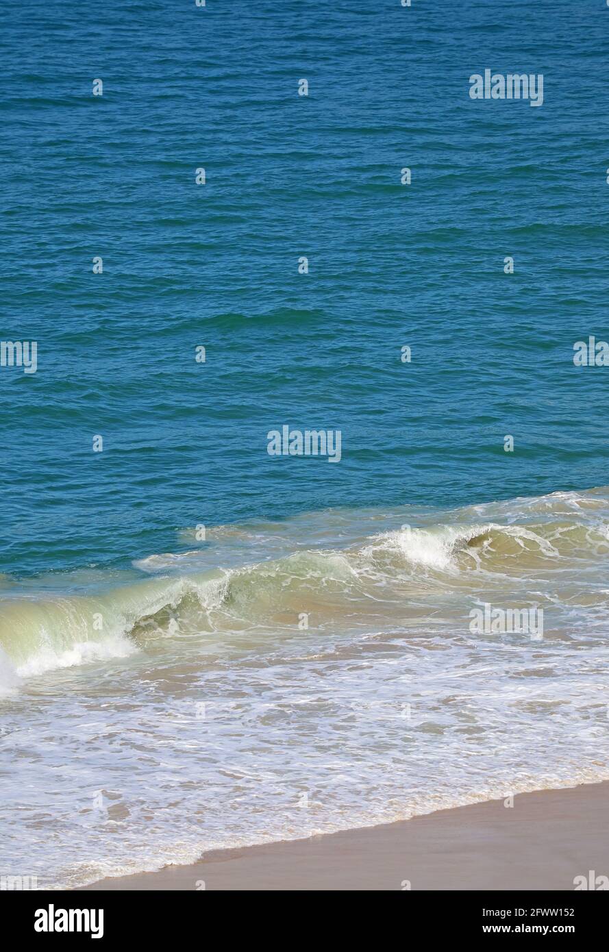 Big empty beach hi-res stock photography and images - Alamy