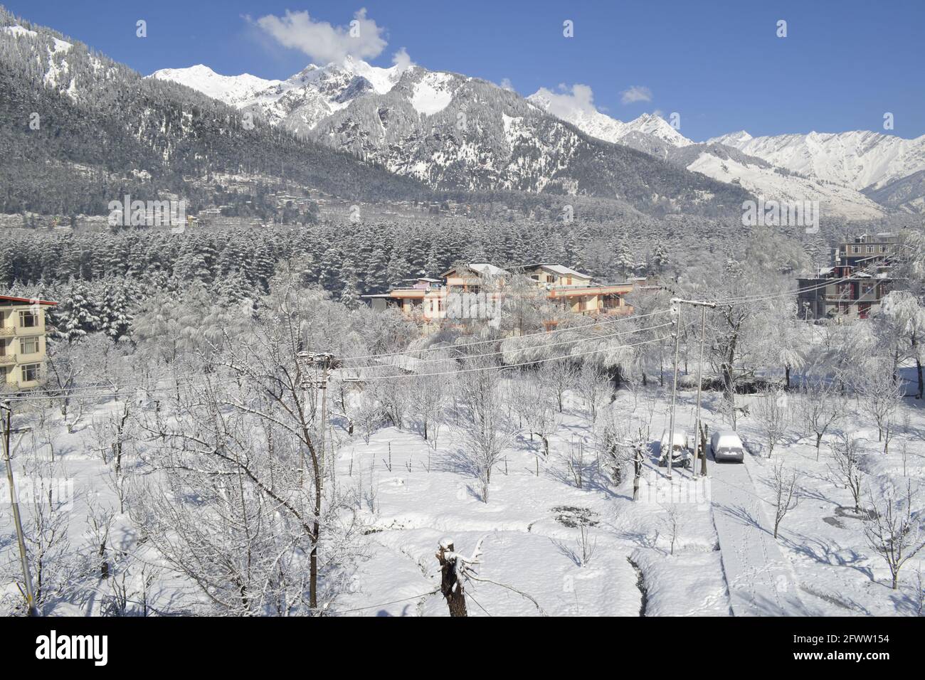 Snow landscape of Manali, India Stock Photo - Alamy
