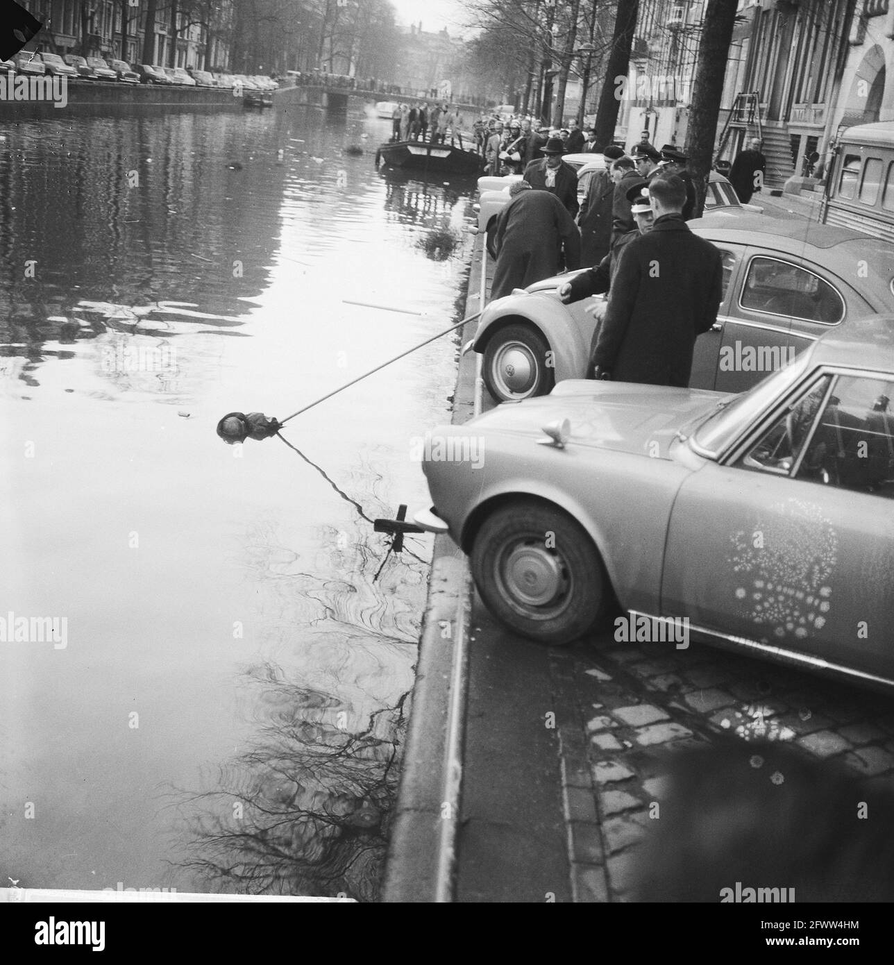 Drowned corpse hi-res stock photography and images - Alamy