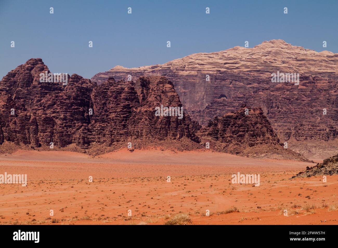 Rock formations in Wadi Rum desert, Jordan Stock Photo - Alamy