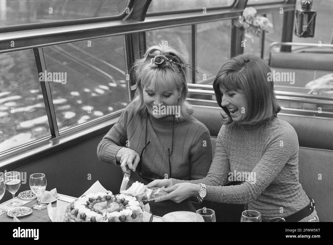 Actress ann howard Black and White Stock Photos & Images - Alamy