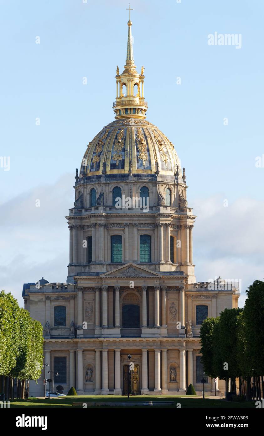 Chapel of Saint-Louis-des-Invalides 1679 in Les Invalides National ...