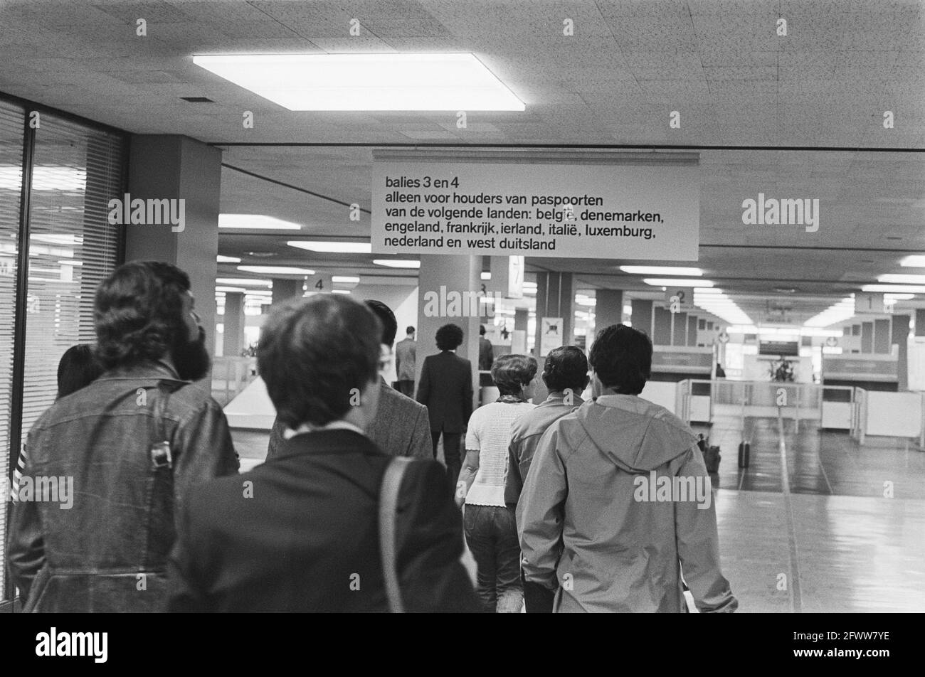 Schiphol airport sign Black and White Stock Photos & Images - Alamy