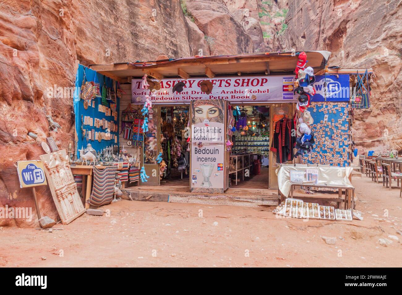 PETRA, JORDAN - MARCH 23, 2017: Souvenir shop in the ancient city Petra ...