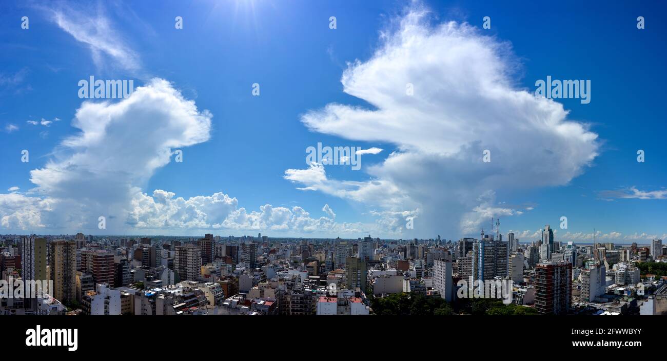 Cumulonimbus cloud thundercloud hi-res stock photography and images - Alamy