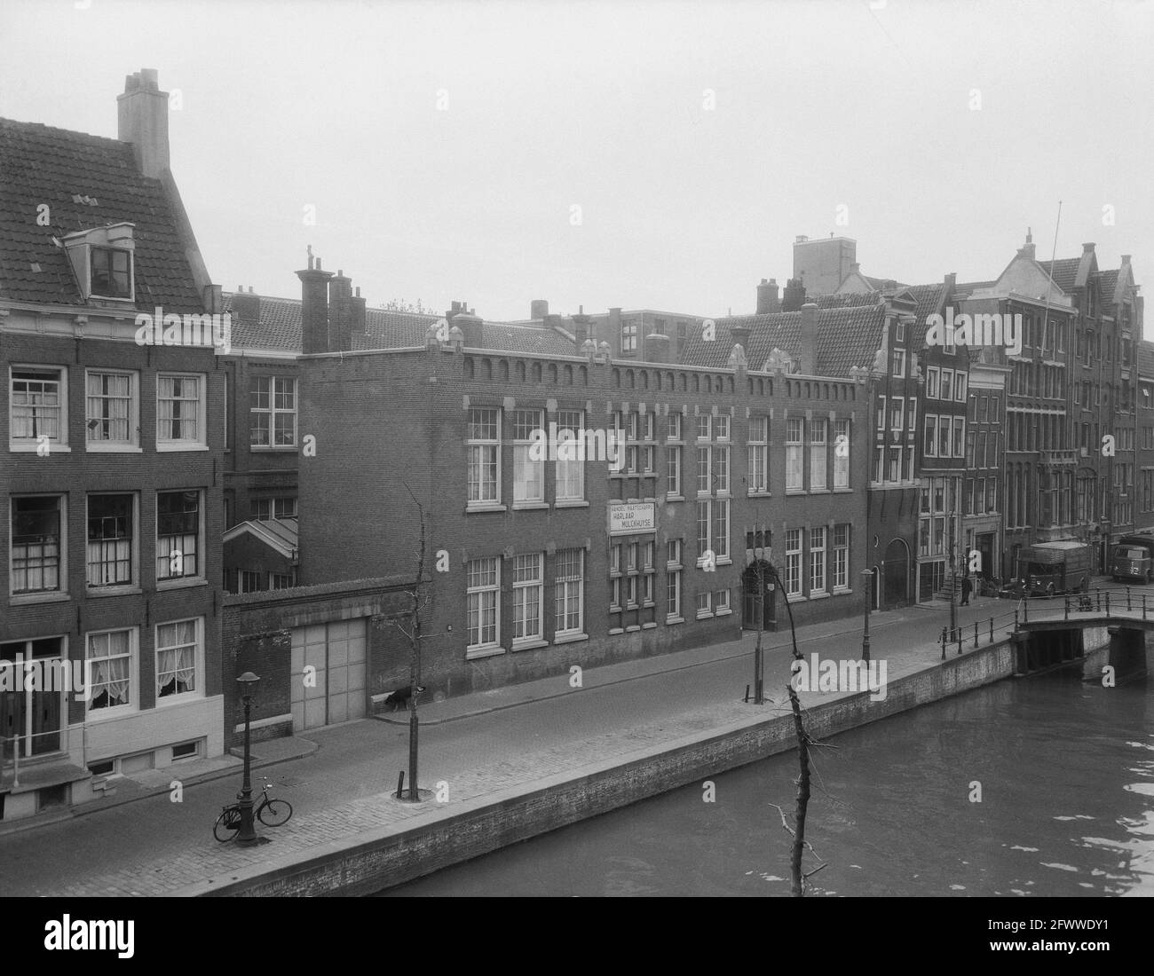 Facades mr spook hi-res stock photography and images - Alamy