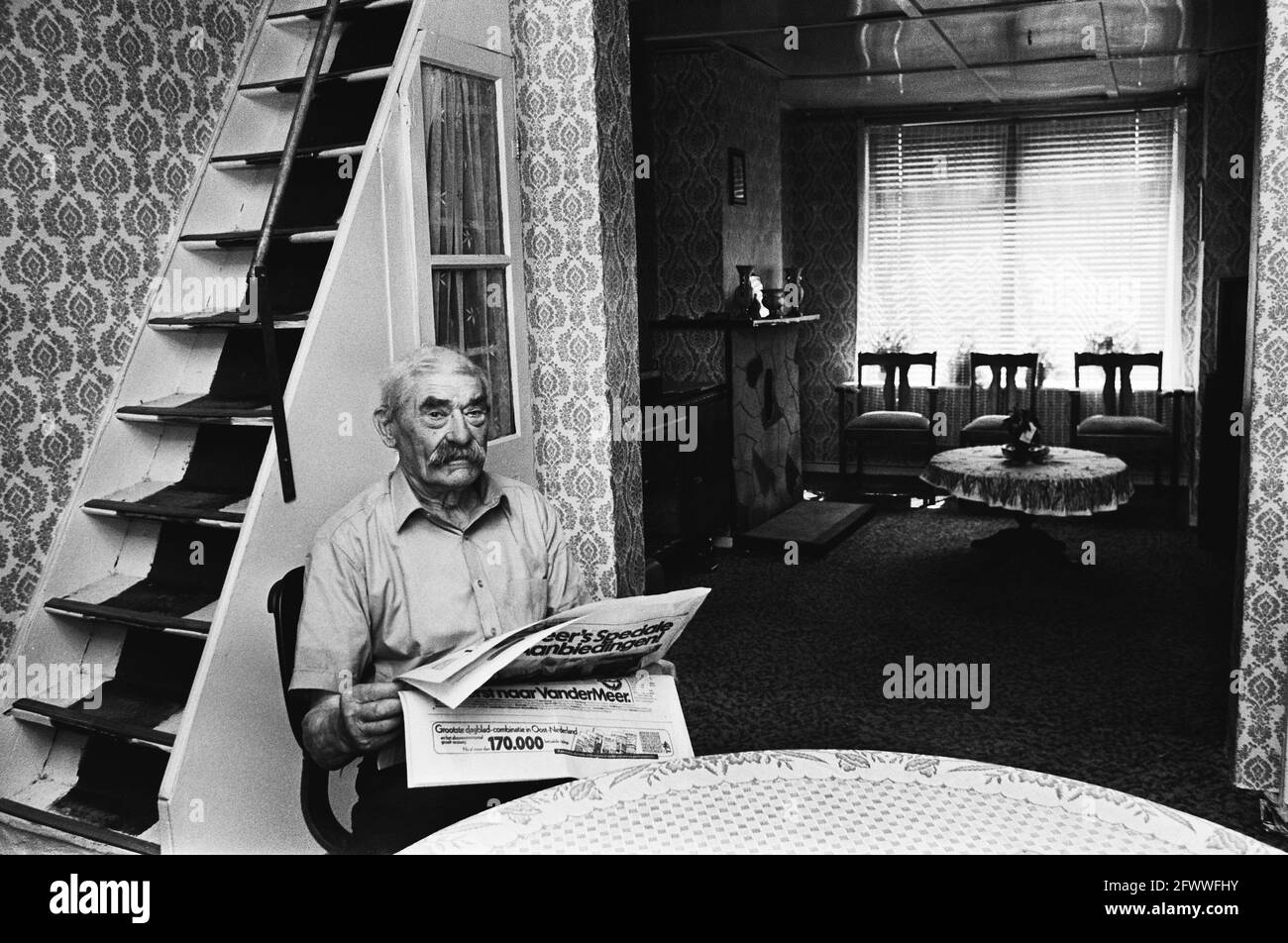 Squatters squatting squatter Black and White Stock Photos & Images - Alamy