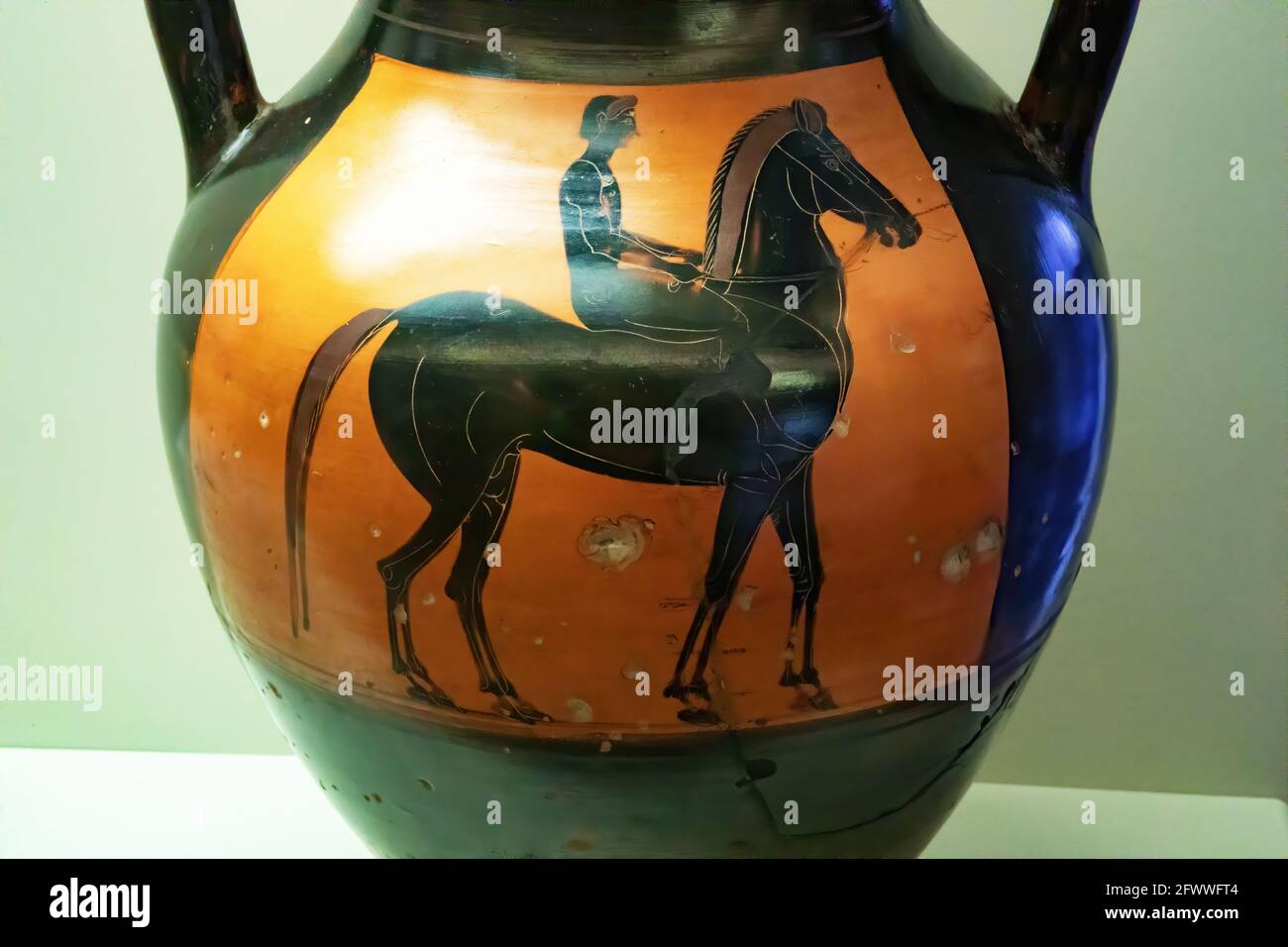 Ancient etruscan pottery hi-res stock photography and images - Alamy