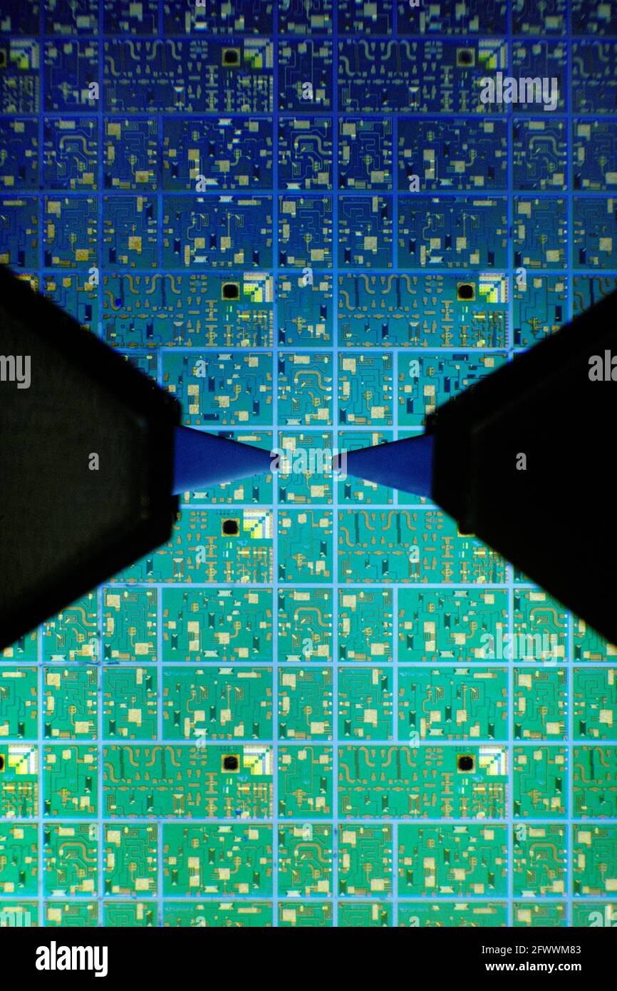 Mmic hi-res stock photography and images - Alamy