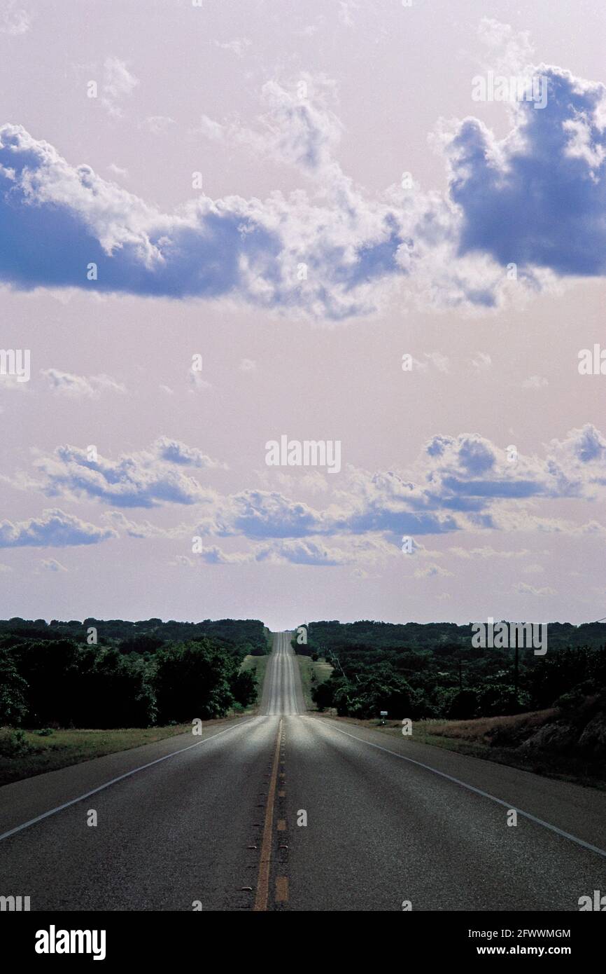 Texas highway road straight hi-res stock photography and images - Alamy